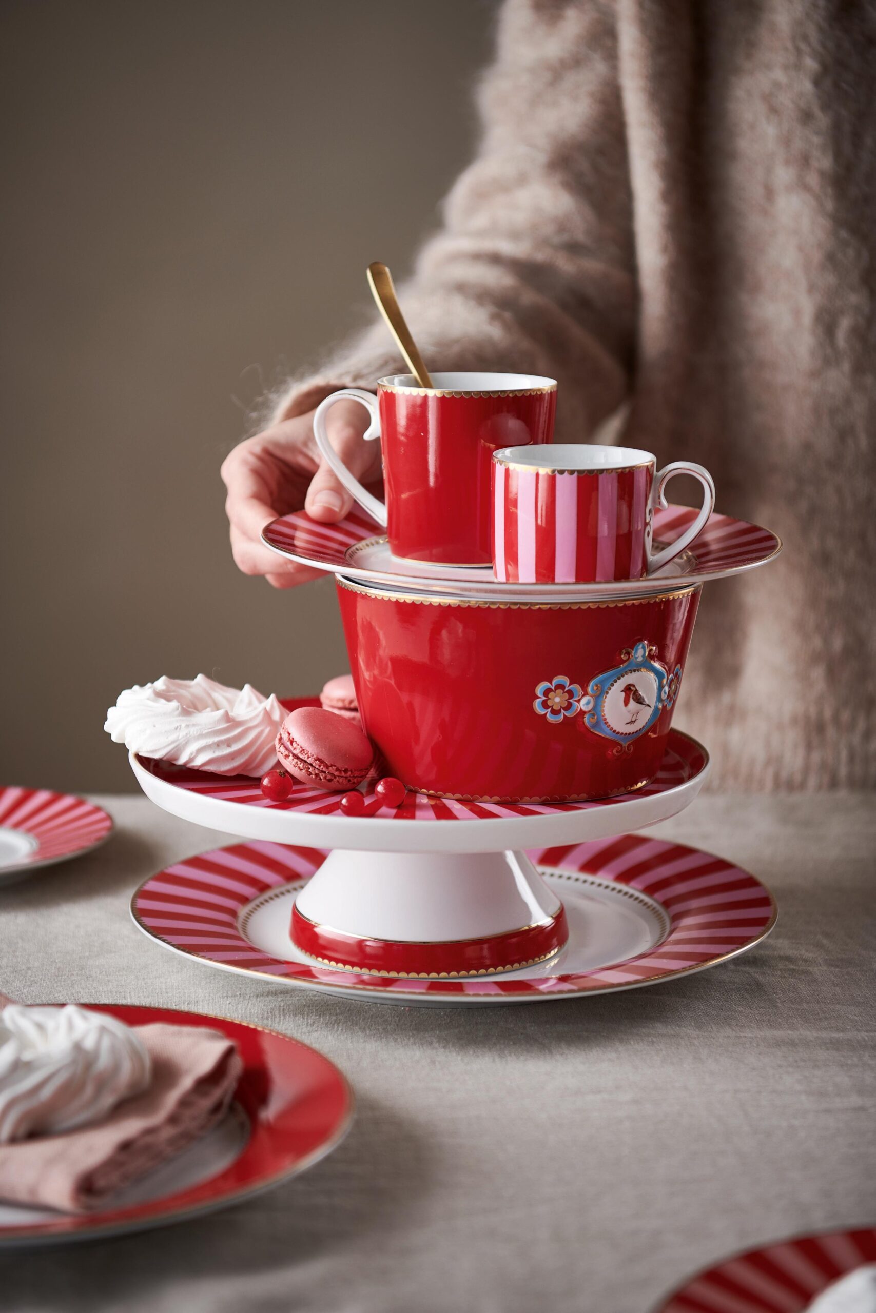 Pip Studio Love Birds Koleksiyonu ile Mutfaklarınıza Şık Bir Dokunuş ...